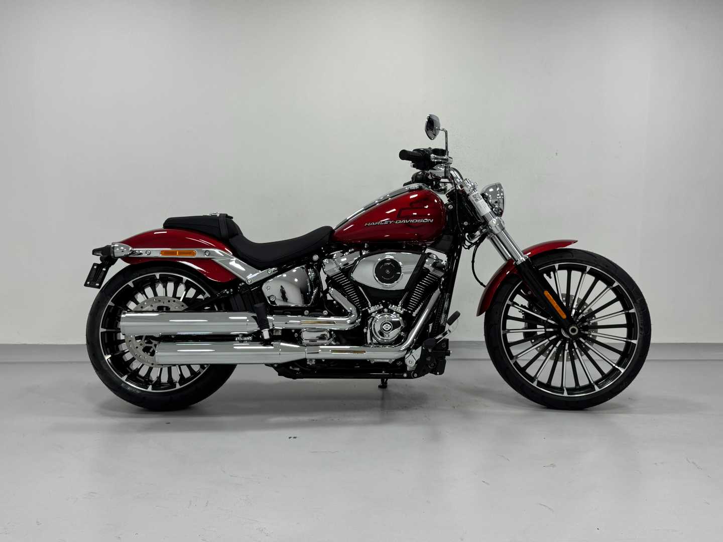 HARLEY DAVIDSON SOFTAIL BREAKOUT 117 2025 - M7 Group