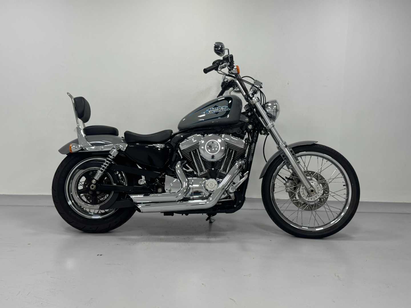 HARLEY DAVIDSON SPORTSTER XL 1200V SEVENTY TWO 2013 - M7 Group